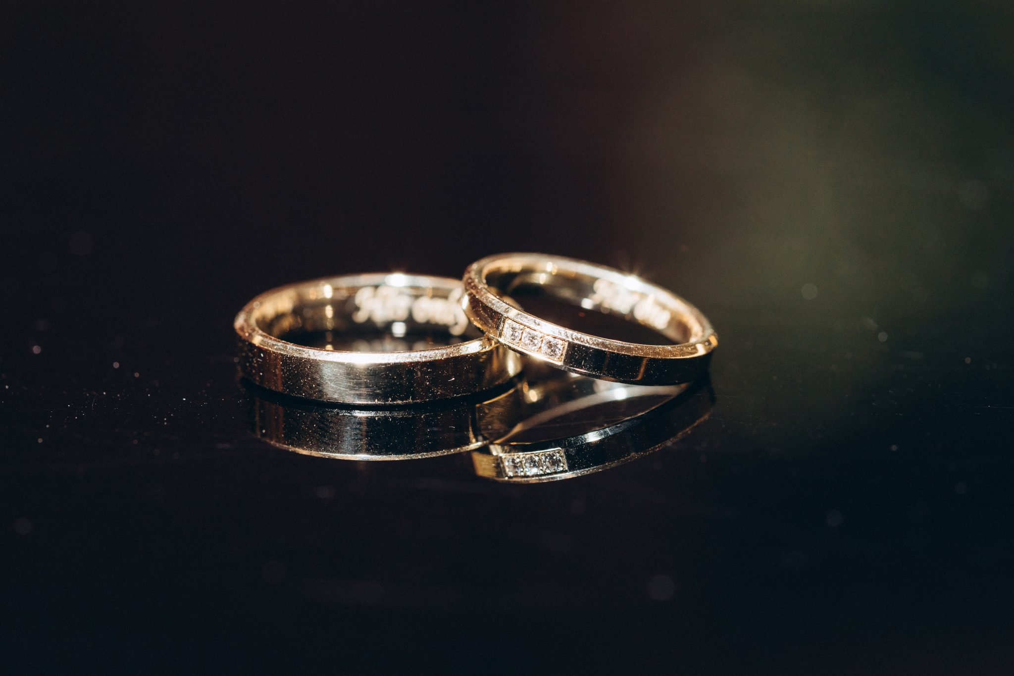 Goldlegierungen bei Schmuck bei Fischer Trauringe